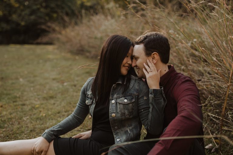 Faust Park Engagement Photos // Jenny & Zach - abbyrose-photo.com