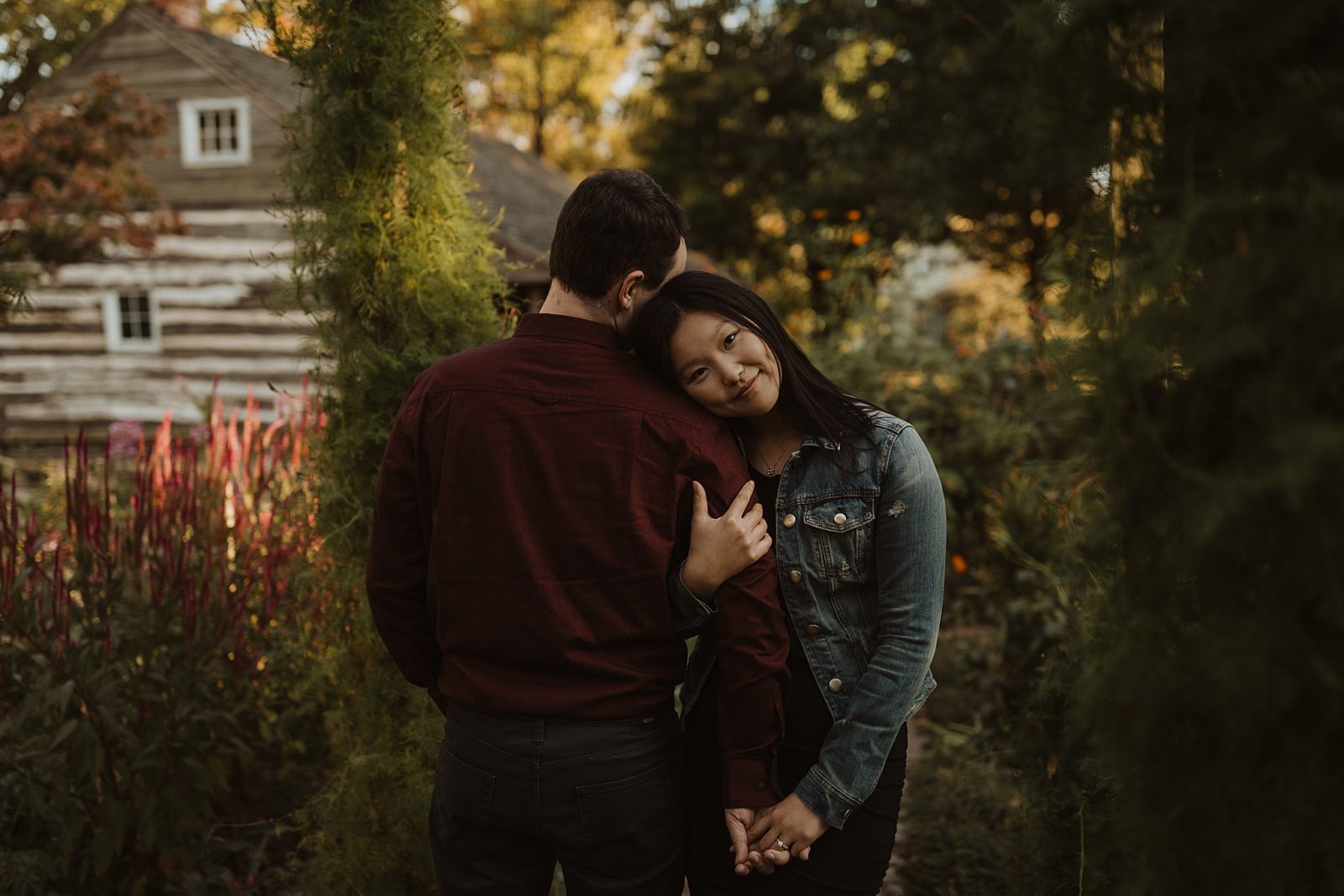 Faust Park Engagement Photos // Jenny & Zach - abbyrose-photo.com