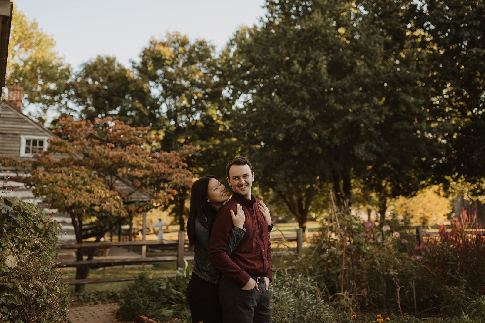 Faust Park Engagement Photos // Jenny & Zach - abbyrose-photo.com