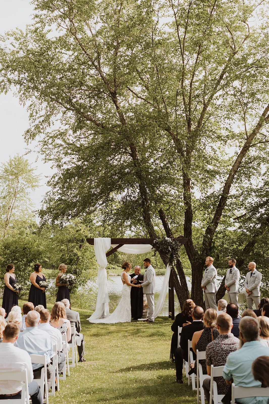 Cedar Creek Wedding // heather & fred - abbyrose-photo.com