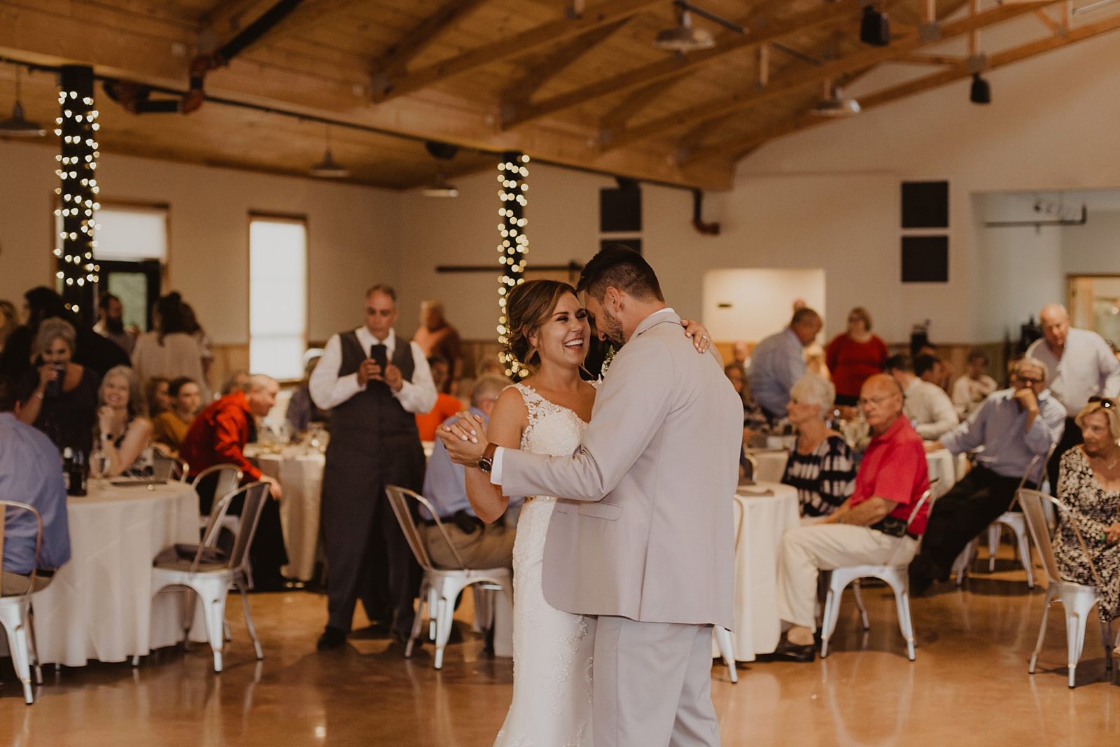 Cedar Creek Wedding // heather & fred - abbyrose-photo.com