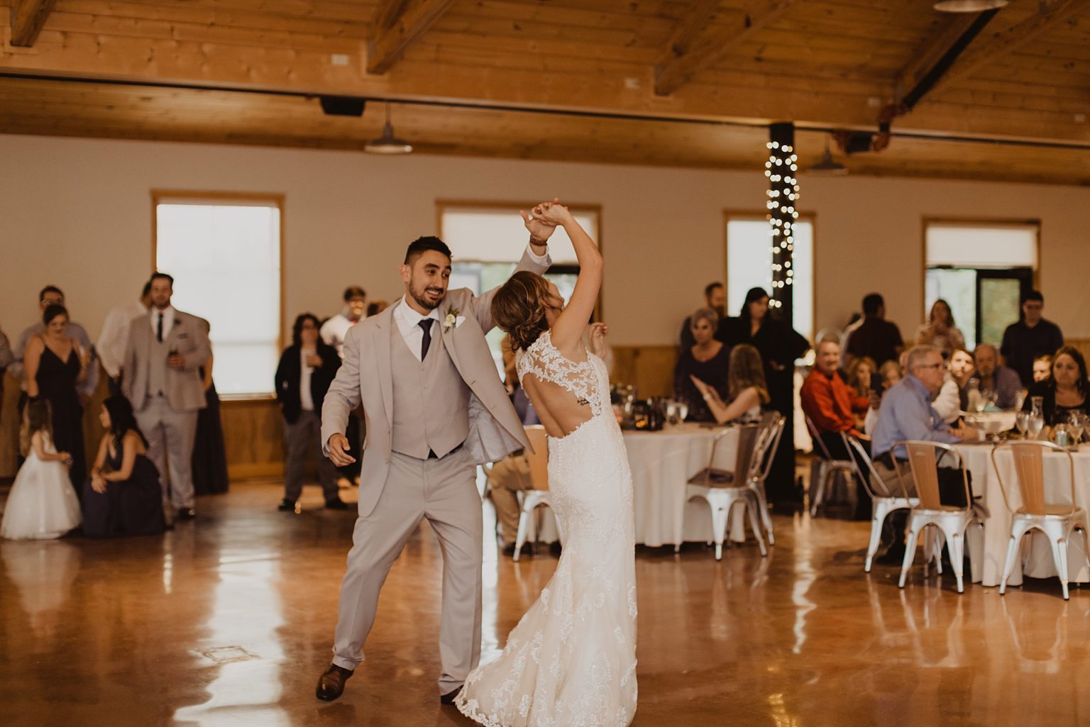 Cedar Creek Wedding // heather & fred - abbyrose-photo.com