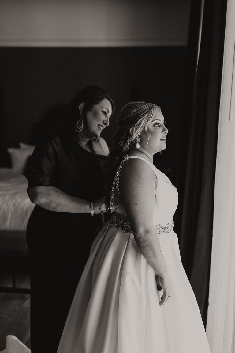 Windows on Washington Wedding // paige & andrew - abbyrose-photo.com